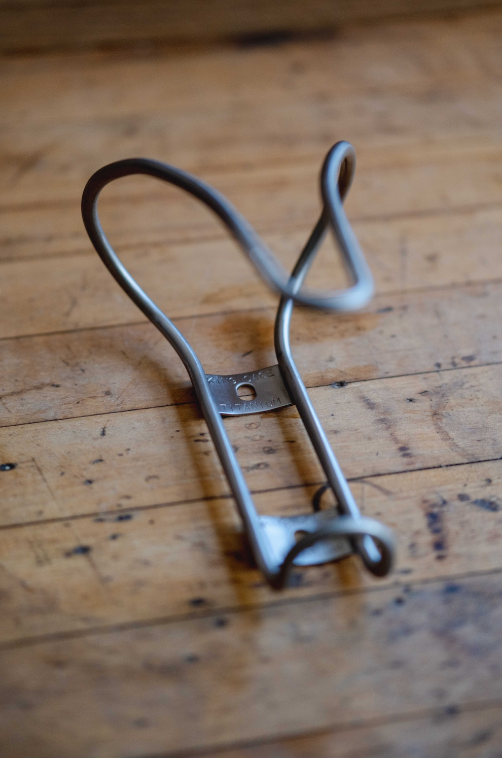 Iris Titanium – King Cage